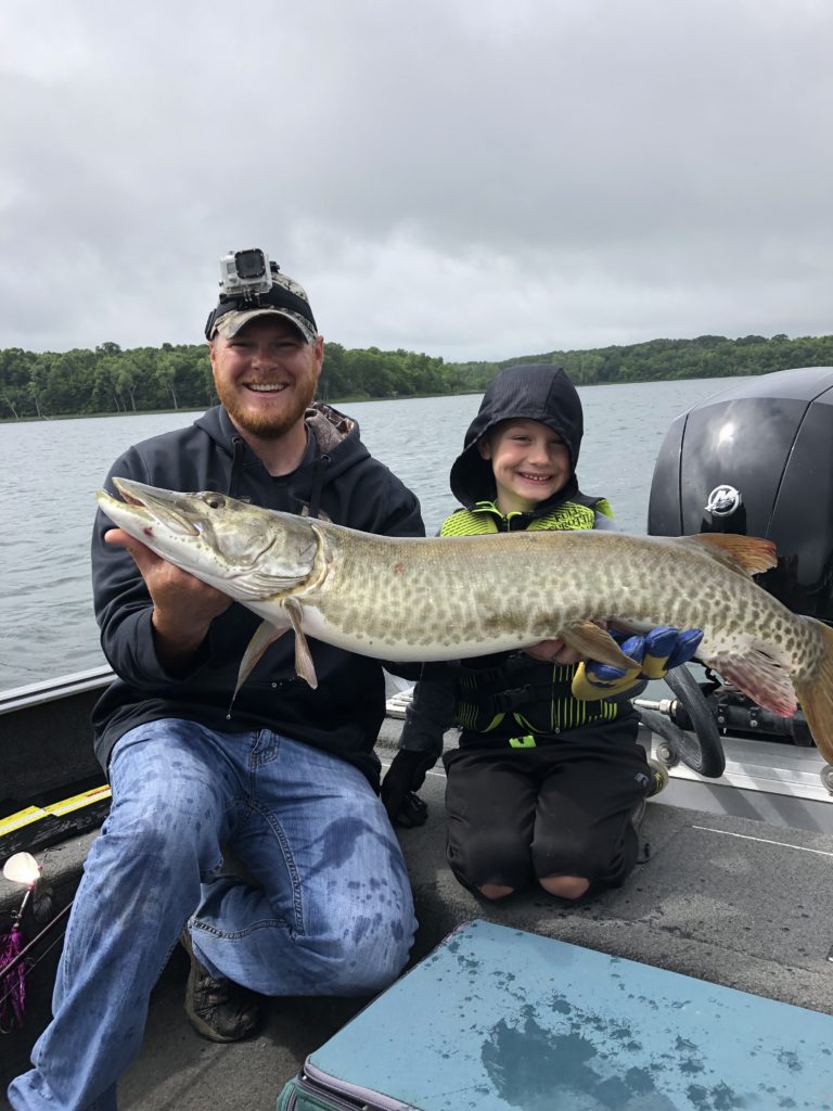 Hunter Robertson - Fishing Hall of Fame of Minnesota
